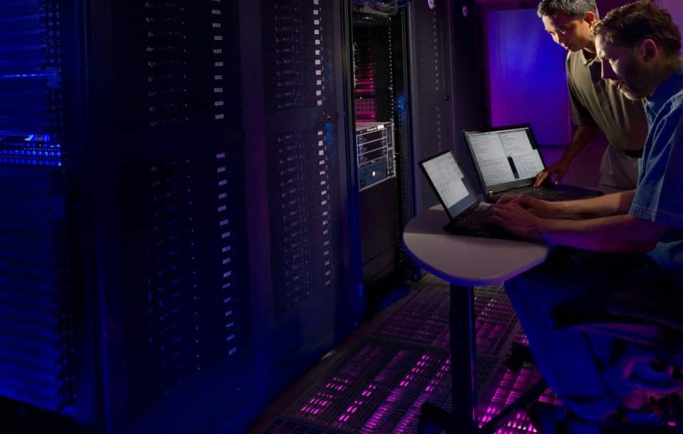 Chief Technology Officer / CTO Resume: Examples & Guide