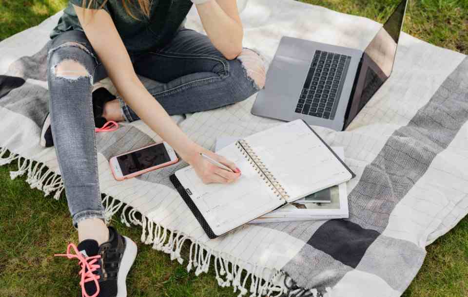 CV for a Part-Time Job: Template and How to Write