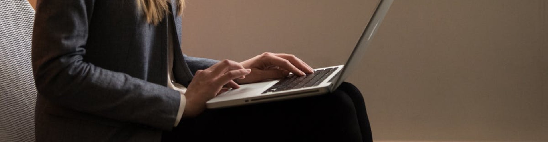 18 CV Personal Profile Examples & How to Write One