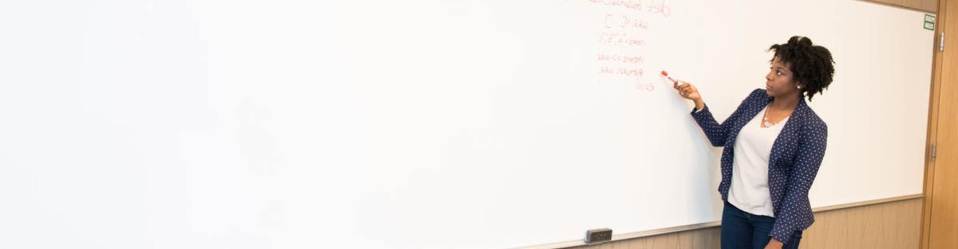 ESL Teacher Resume Sample (+ ESL Teacher Skills)