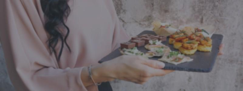 Food Service Resume Examples [+ Skills & Job Description]