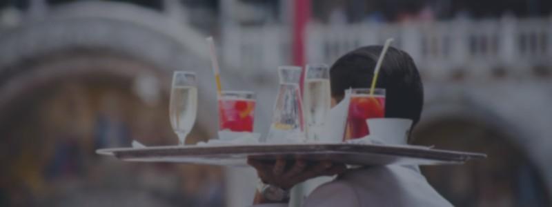Food Service Resume Examples [+ Skills & Job Description]