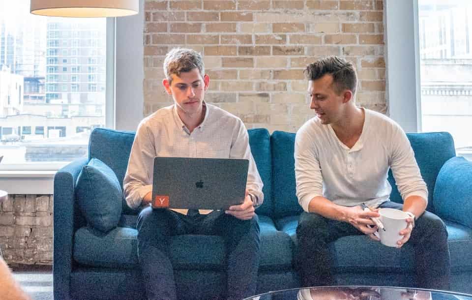 40 Interview Questions for Managers (Examples & Answers)