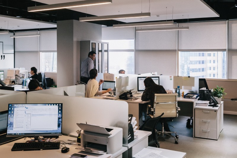 Office Administrator Resume: Examples and Guide [10+ Tips]