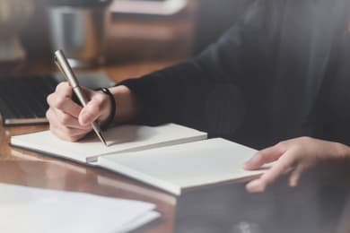 Personal Information in Resume: What to Include in 2026